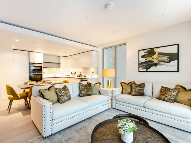 apartment in West End Gate