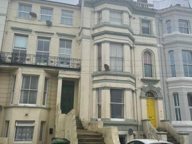 apartment in West Hill Road