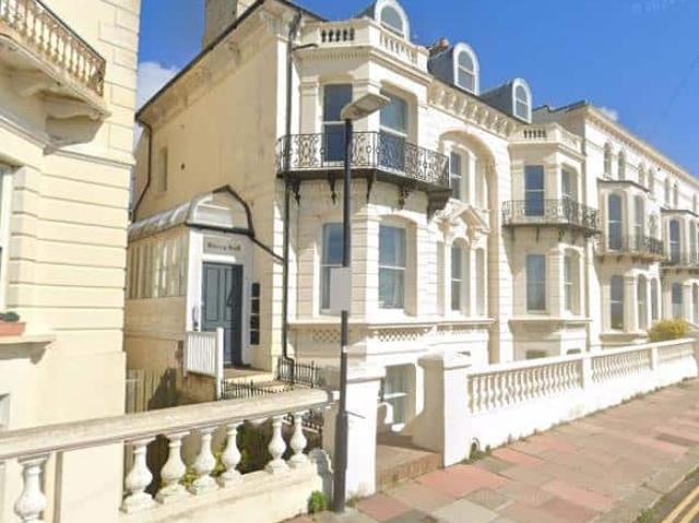 apartment in White Rock Gardens, Hastings