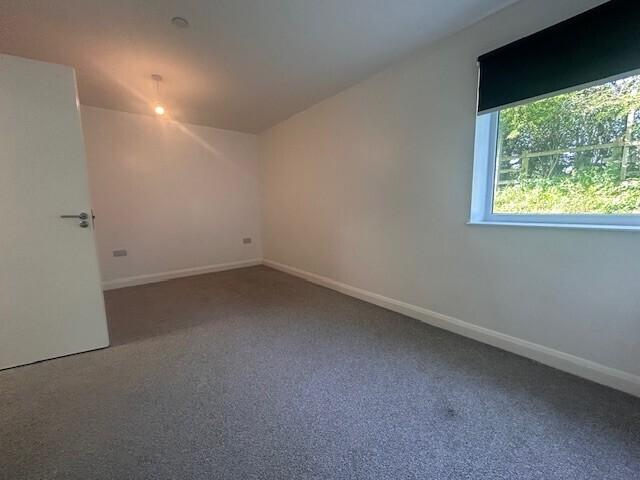 apartment in White Rose Apartments, Luton, Beds