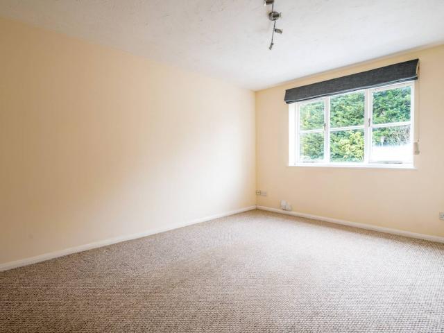 apartment in White Rose Lane