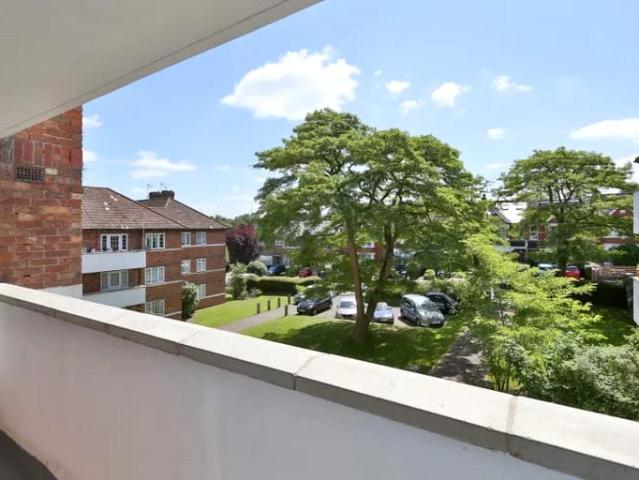apartment in Wilton Court, Wilton Road, London N10 1LU