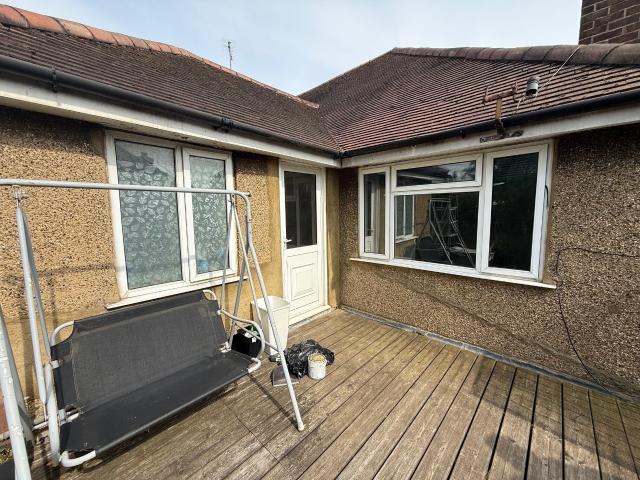 apartment in Windsor Crescent, NN5