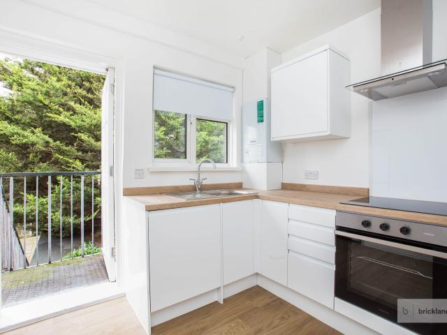 apartment in Tollgate Road, E16