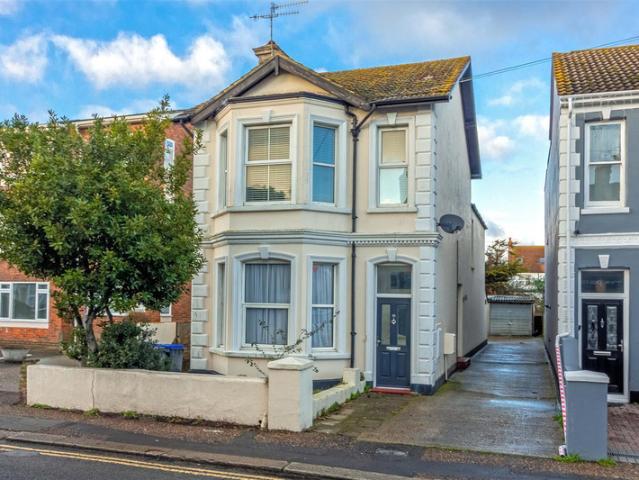 apartment in Tarring Road, Worthing