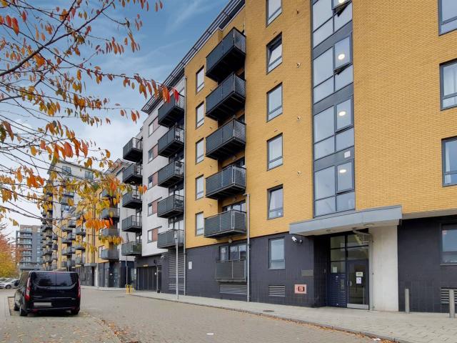 apartment in Tarves Way