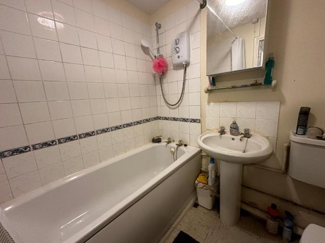 apartment in Telegraph Place, London E14