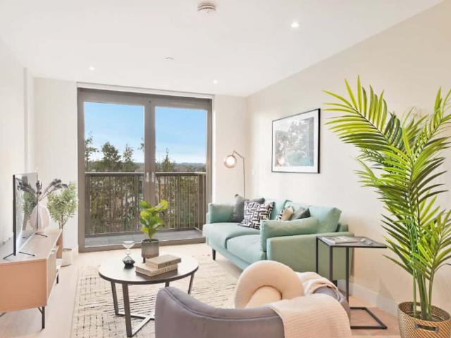 apartment in The Oakgate, Surrey, KT22 7RZ
