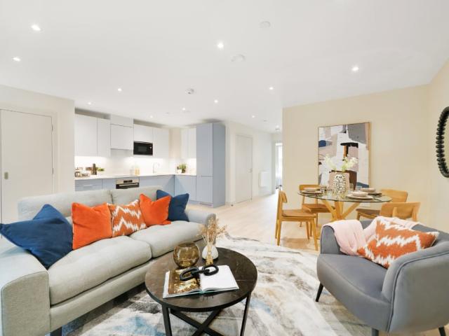 apartment in The Oakgate, Surrey, KT22 7RZ