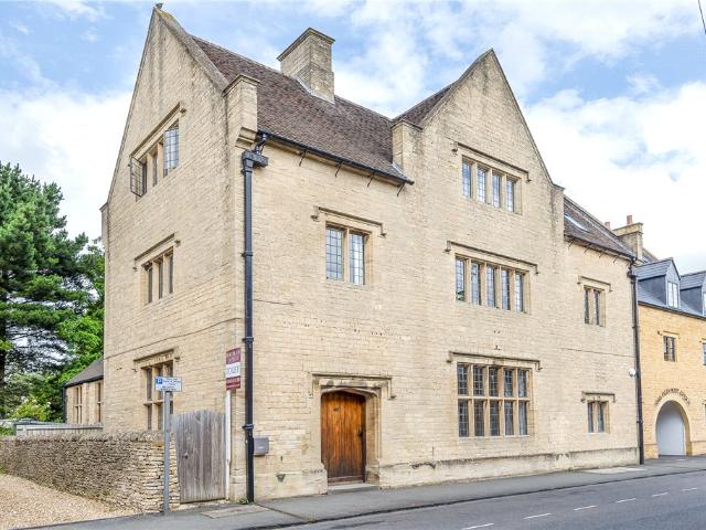 apartment in The Old Post Office, New Road, Moreton in Marsh, Gloucestershire, GL56 0DJ