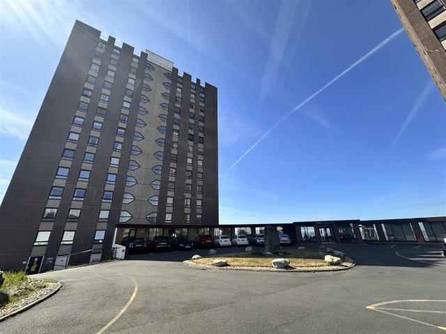 apartment in The Cliff, New Brighton