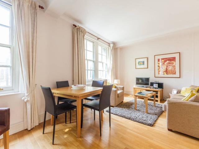 apartment in The Creechurch, Mitre Street