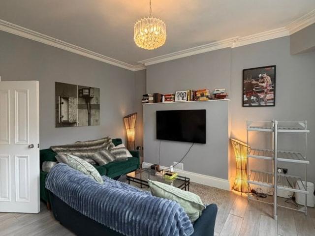 apartment in The Drive, Hove