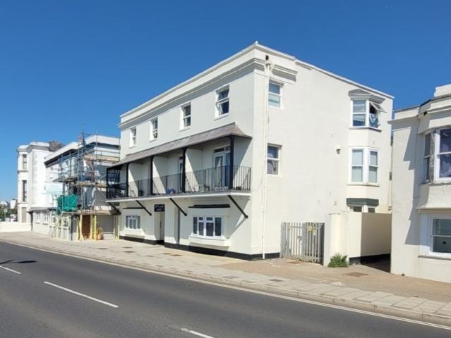 apartment in The Esplanade, Bognor Regis, PO21 1TS