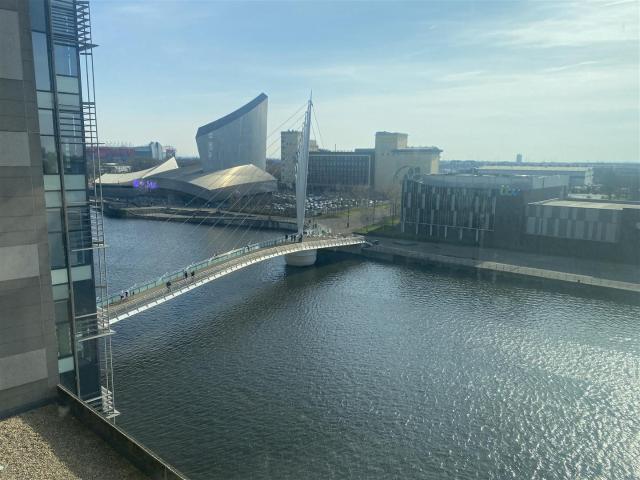 apartment in The Heart, Media City Uk, Salford