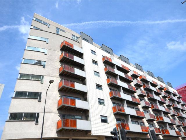 apartment in The Lock Building, Whitworth Street West, Manchester City Centre, M1 5BD