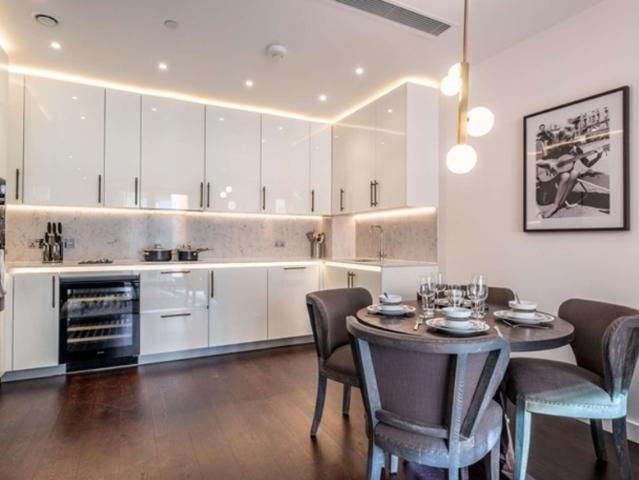 apartment in Thornes House, Charles Clowes Walk, Nine Elms, London, SW11