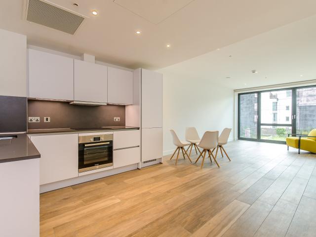 apartment in Three Colts Lane