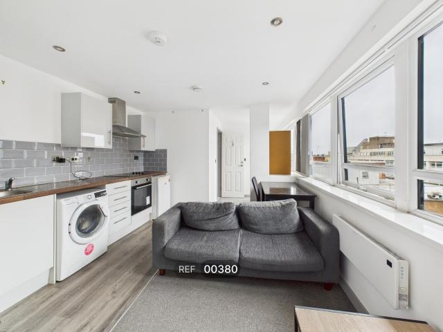 apartment in Tivoli House, South Street, HU1