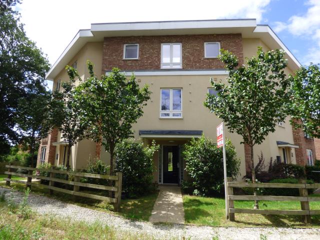 apartment in Tiltman Lane, Bletchley, MK3