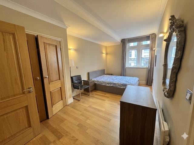 apartment in Tudor Street