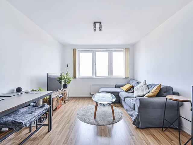 apartment in Tyssen Street