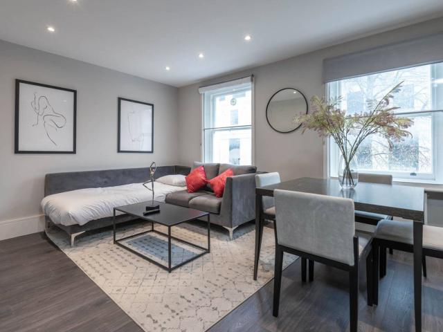 apartment in Upper Montagu Street