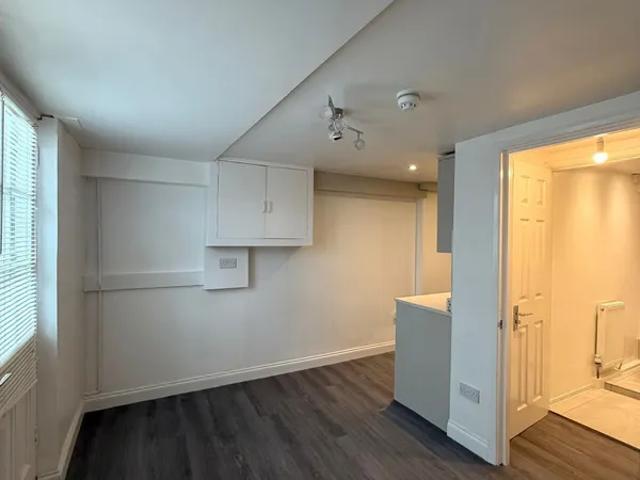 apartment in Upper Market Street, Hove