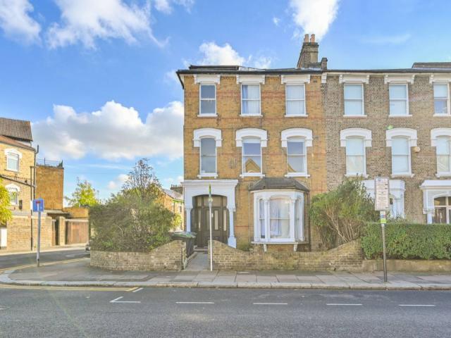 apartment in Upper Tollington Park
