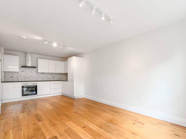 apartment in VAYNOR HOUSE