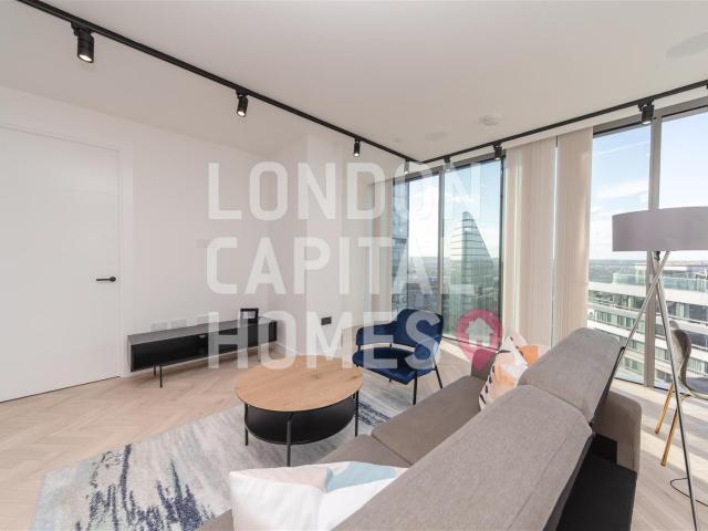 apartment in Valencia Tower, 3 Bollinder Place, London
