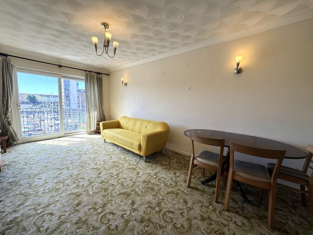 apartment in York Court, Swansea