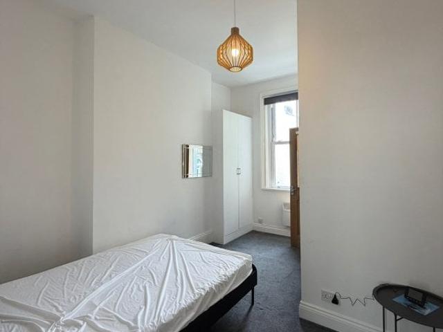 apartment in York Road, Hove