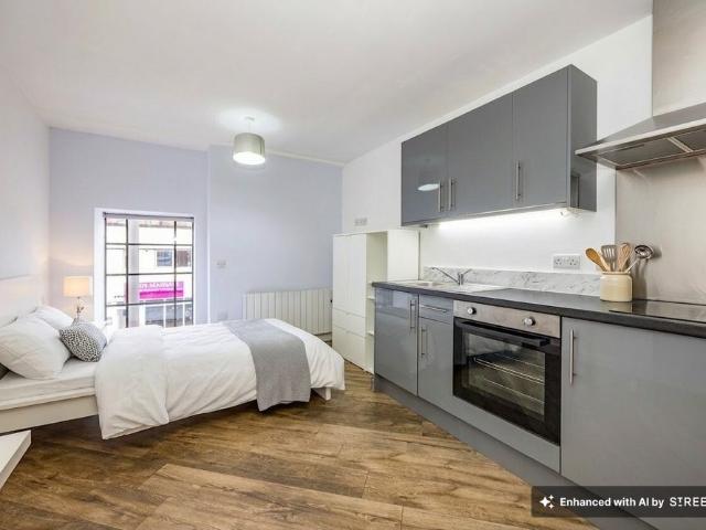 apartment in Zephyr Apartments, Freckingham Street, NG1