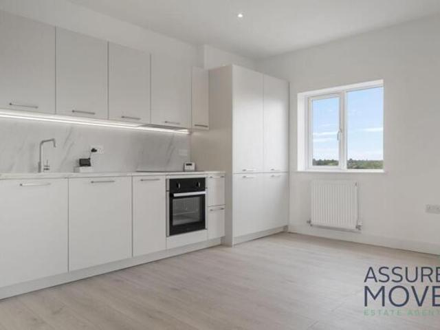 Apartment London Greater London 100825077