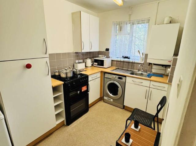Apartment London London 95477283