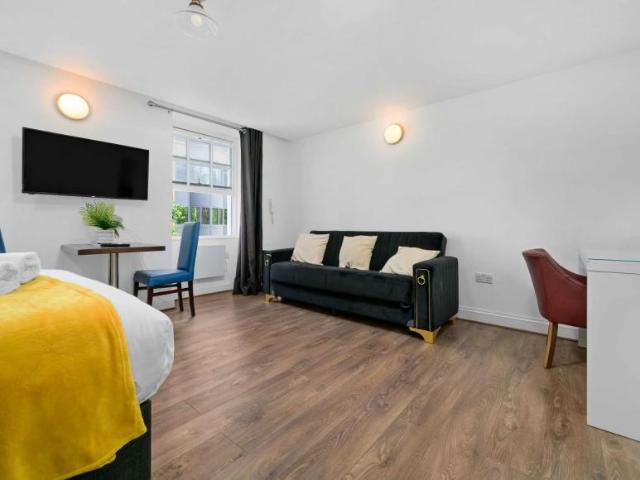 Apartment London London 96562792