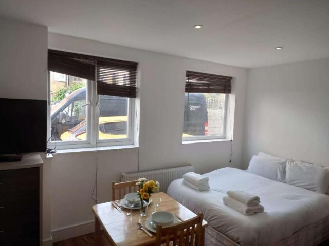 Apartment London London 97944717