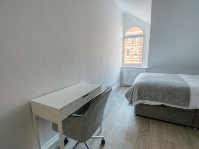 Apartment London London 101693653