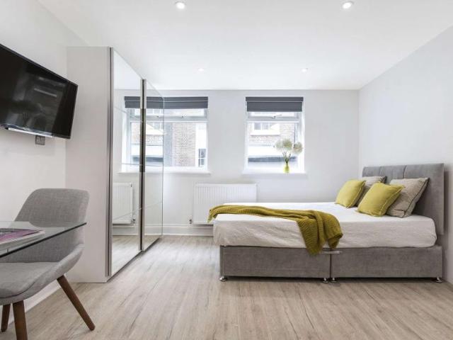 Apartment London London 102755283
