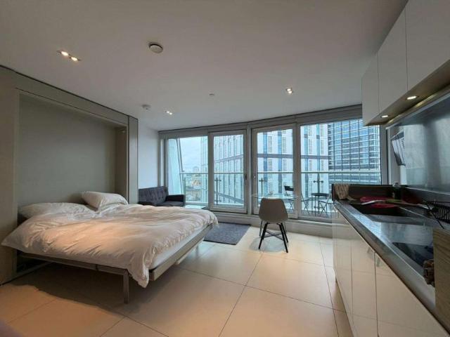 Apartment London London 103154244