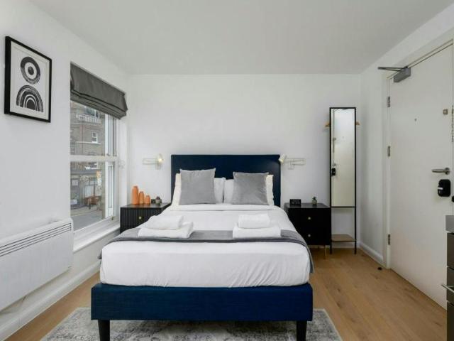 Apartment London London LS101587586