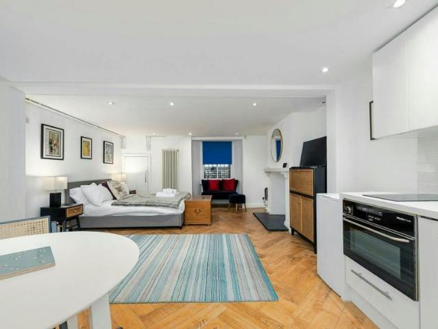 Apartment London London LS101587777
