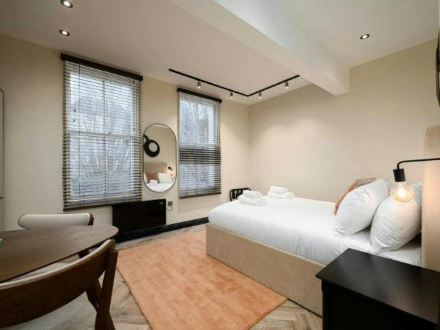 Apartment London London LS101587900