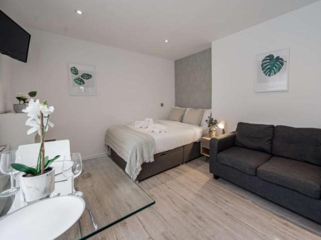 Apartment London London LS101734391
