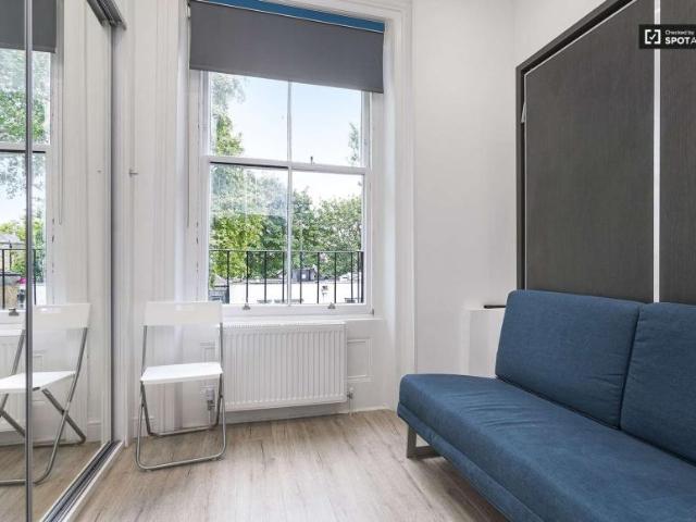 Apartment London London LS101735851