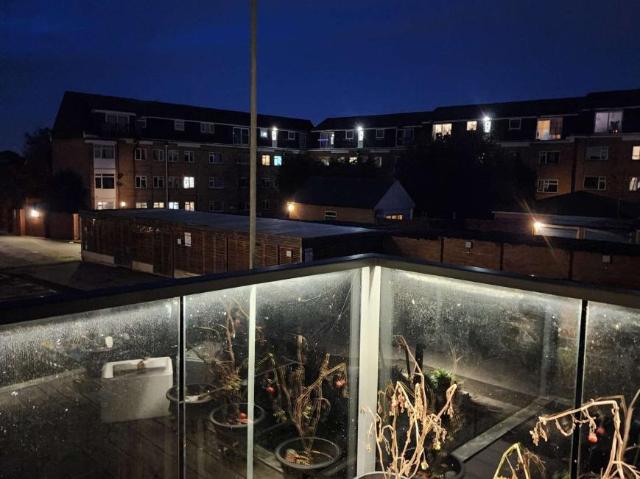 Apartment London London LS101737604