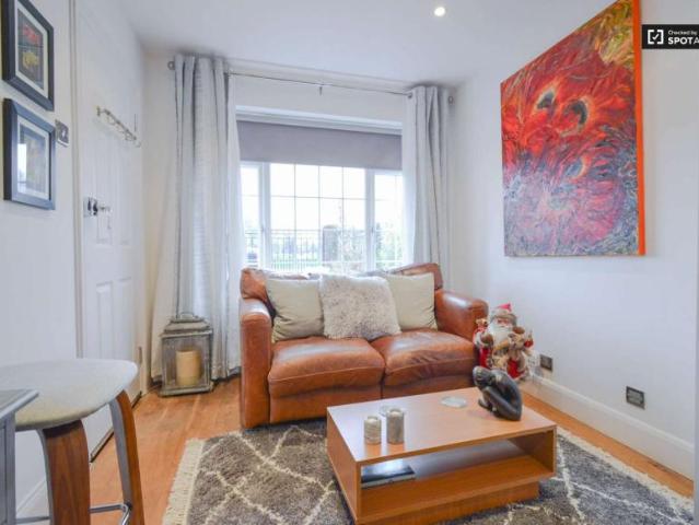 Apartment London London LS101811992