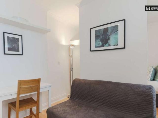 Apartment London London LS101821746