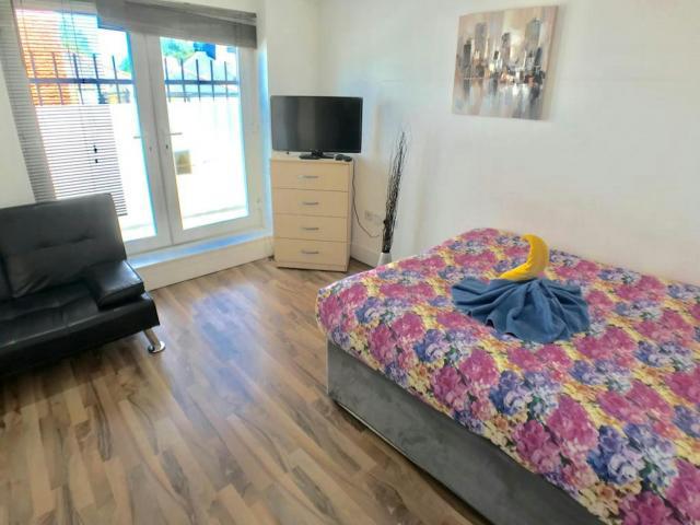 Apartment London London LS74192929